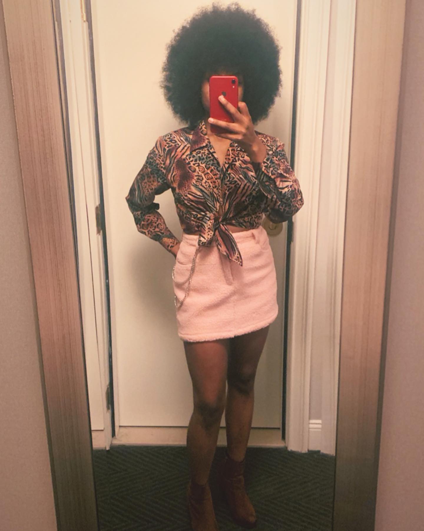 5 Eye-catching Poses For The Best Fashion Photography - Key to Fashion