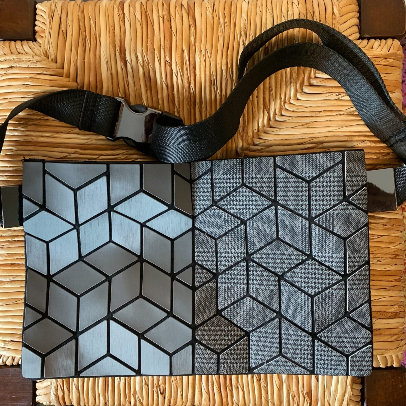 The Geometric FannyPack - Key to Fashion