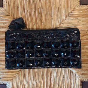 Thrift Stores Thrive During A Recession; But Where Are The Donations? - Key to Fashion