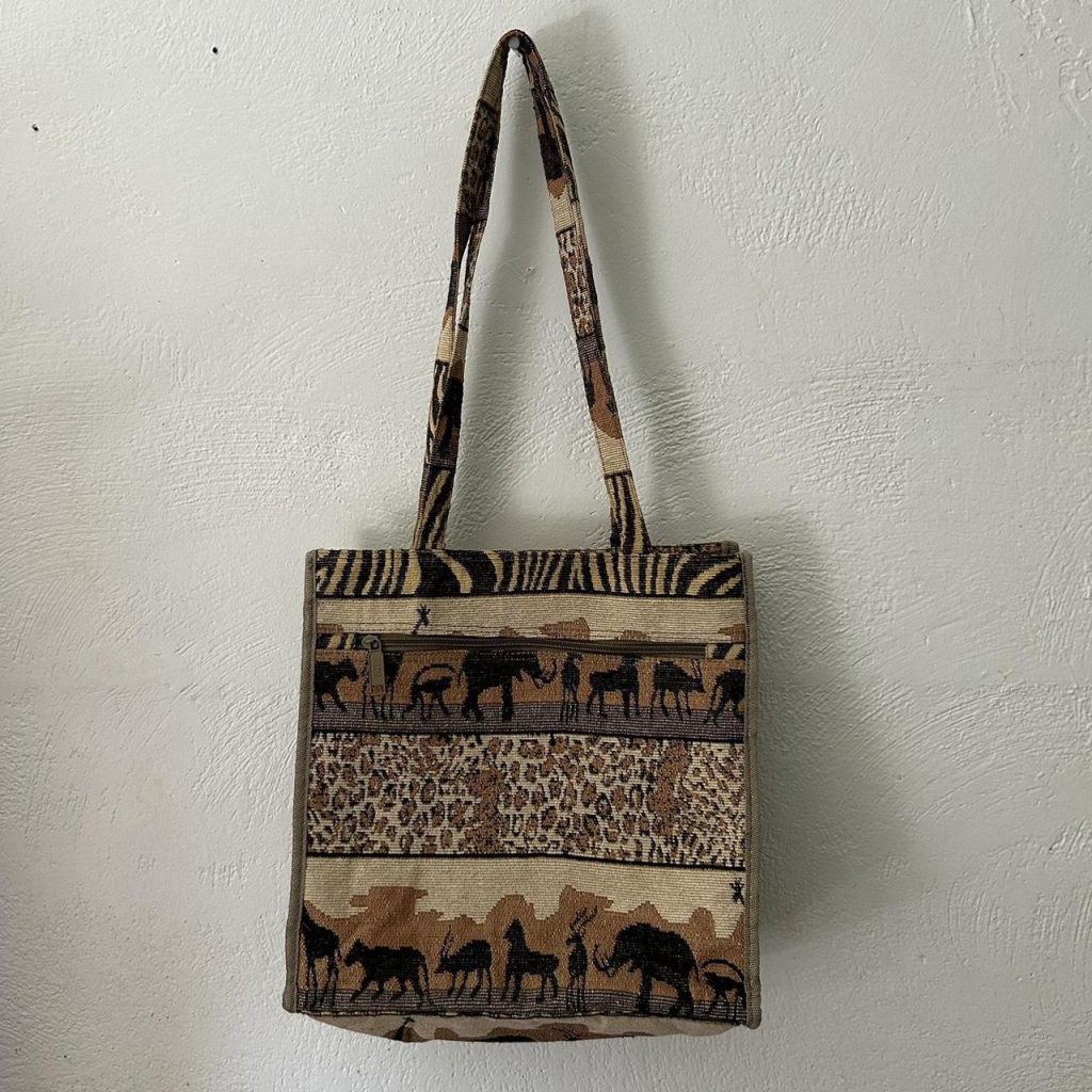 80s Vintage Tapestry Bag | Animal Print Style - Key to Fashion