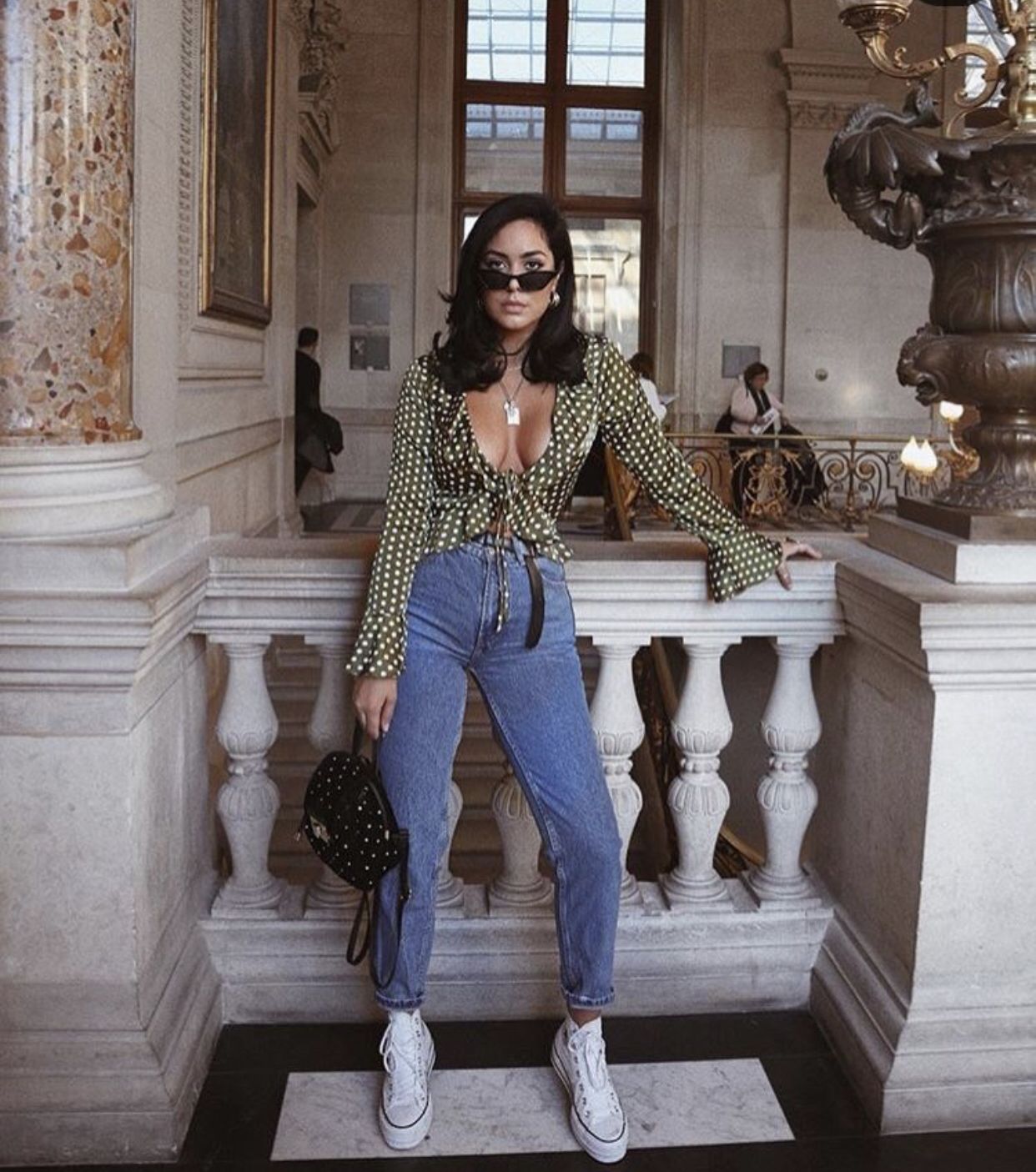 How To Style Creative & Cohesive Outfits With “The Sandwich Method ...